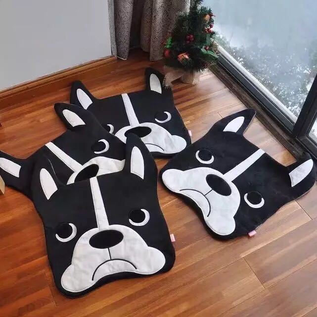 厚さ：1cm* サイズ：直徑60cmサイズの違うものもございます。80cm(5600円）値段も変ってきますので、ご検討頂けましたら幸いです。★在庫は日々変動しておりますので万が一売り切れの場合は注文をキャンセルさせて頂く場合がございます。お...