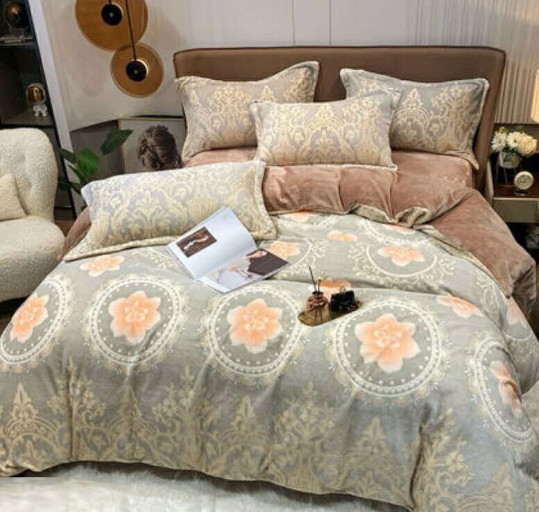 ワイドダブル ベッド用品4点セット ボックスシーツ冬用フランネル寝具100％ベッドパッド1点 ：250 x 250（cm）掛布団カバー1点： 約200x230 （cm）枕カバー2点： 約48x74cm★その他サイズご要望があればご連絡下さい...