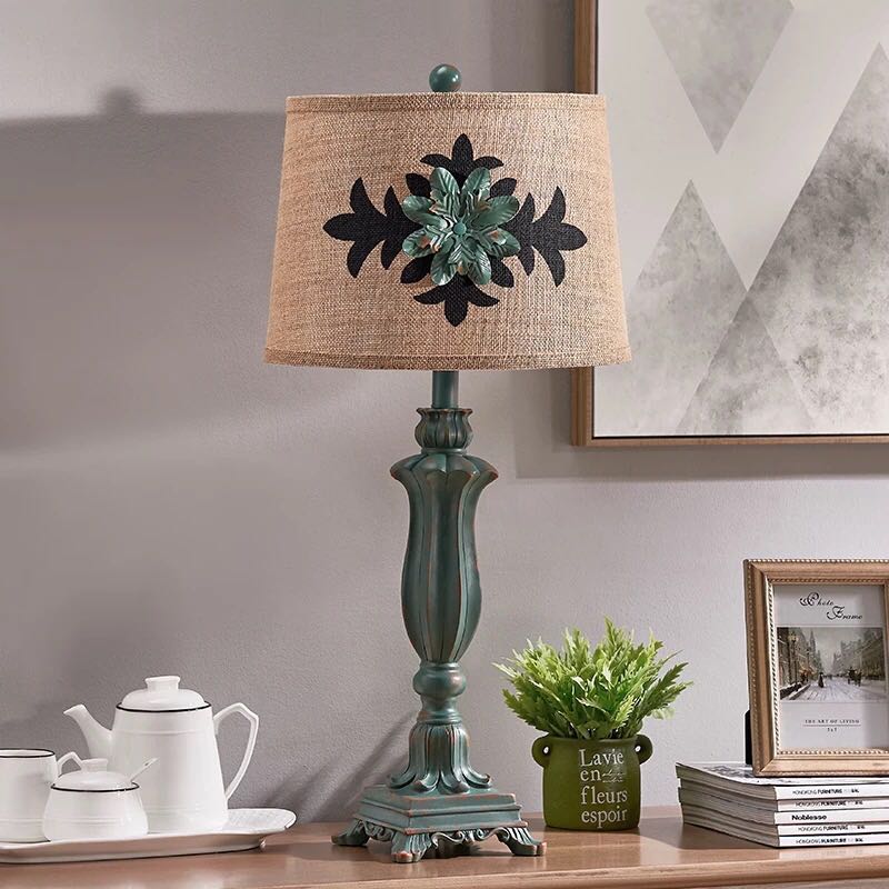 【商品仕様】■個口数：1 （～40Wまで対応）■E26白熱球、電球型蛍光灯、LED電球使用可能■使用電球：1個（※電球は付属しておりません）【商品サイズ（単位約mm）】■商品外寸：幅約30×高さ約55(cm)※サイズの誤差は多少発生します。...