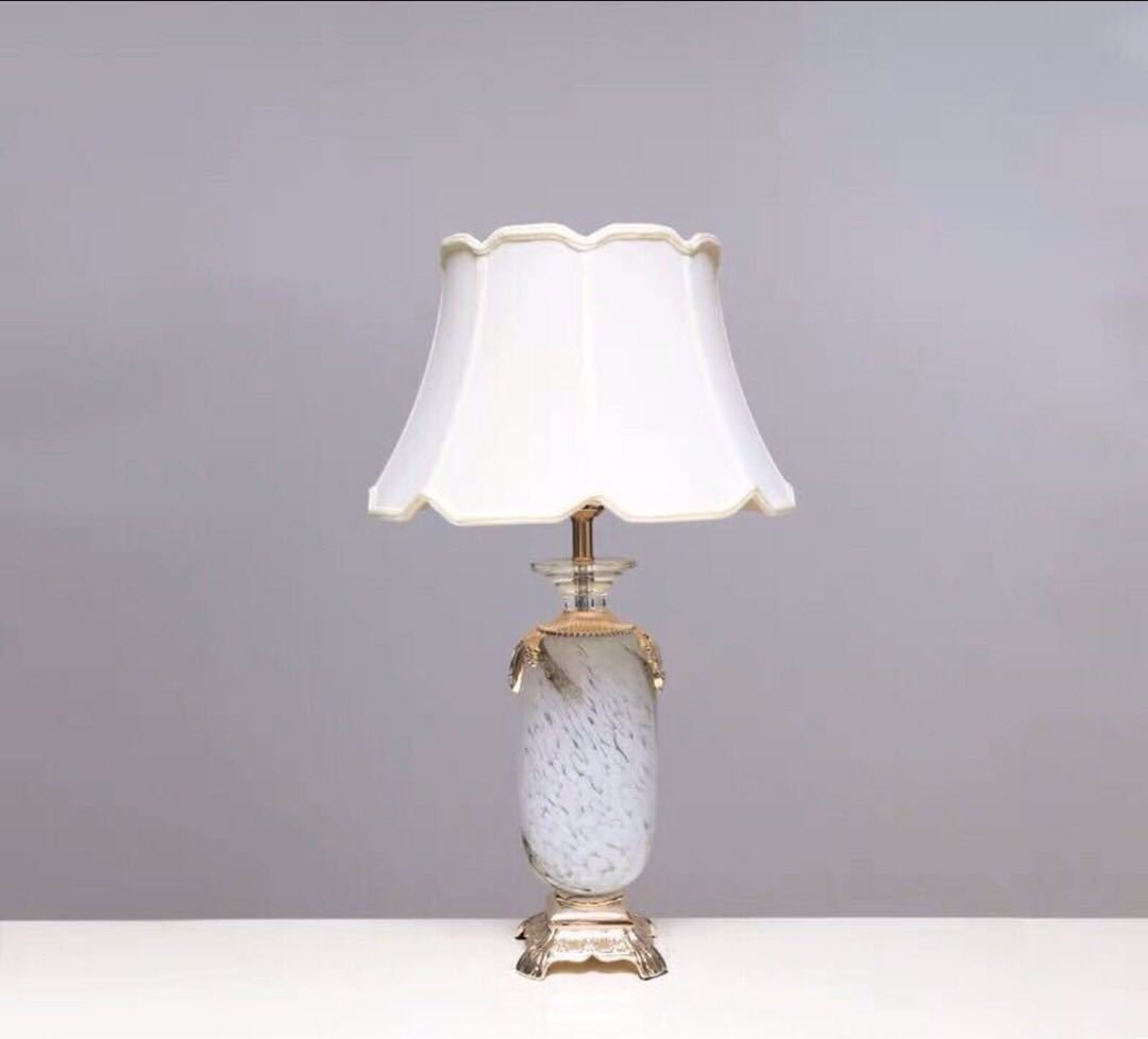 【商品仕様】個口数：1 （〜60 Wまで対応）E26白熱球、電球型蛍光灯、LED電球使用可能使用電球：1個（※電球は付属しておりません）商品外寸：幅約38 ×高さ約65 (cm)※サイズの誤差は多少発生します。ご了承下さい。在庫は日々変動し...