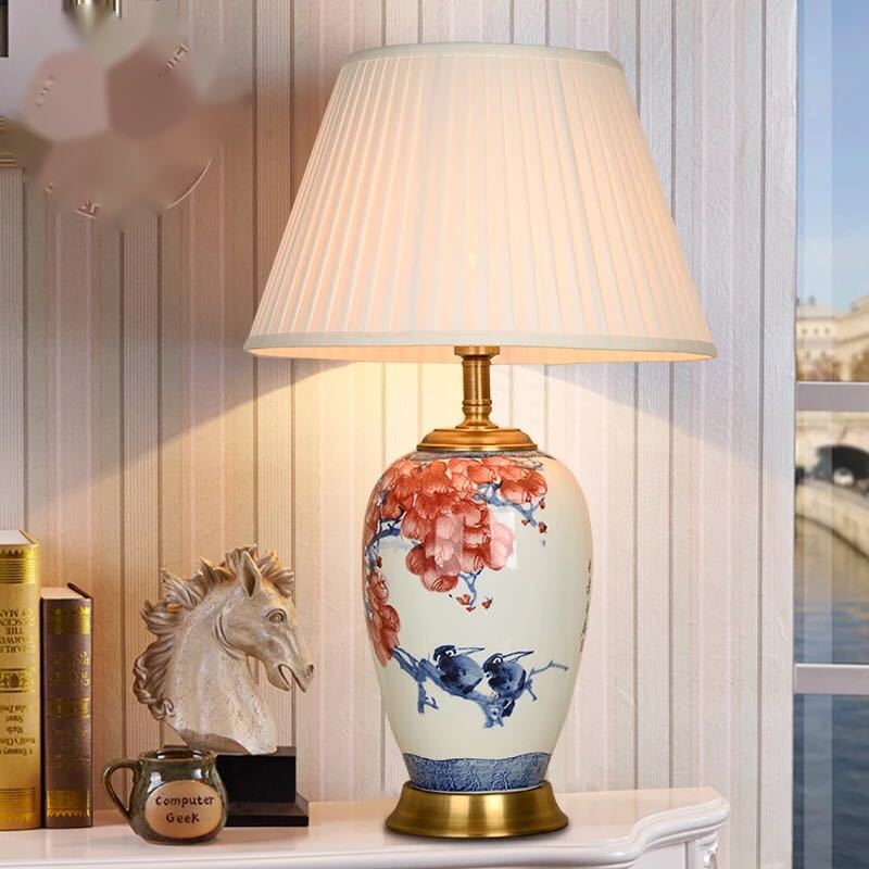 【商品仕様】個口数：1 （〜40Wまで対応）E26白熱球、電球型蛍光灯、LED電球使用可能使用電球：1個（※電球は付属しておりません）商品外寸：幅約43 ×高さ約70 (cm)※サイズの誤差は多少発生します。ご了承下さい。在庫は日々変動して...