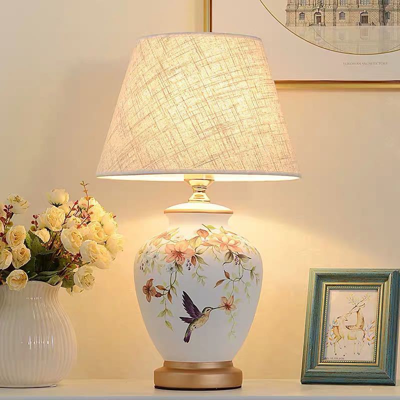 【商品仕様】■個口数：1 （～40Wまで対応）■E26白熱球、電球型蛍光灯、LED電球使用可能■使用電球：1個（※電球は付属しておりません）■商品外寸：幅約30 × 高さ約50 (cm)※サイズの誤差は多少発生します。ご了承下さい。★購入後...