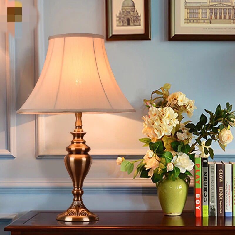 【商品仕様】個口数：1 （〜40Wまで対応）E26白熱球、電球型蛍光灯、LED電球使用可能使用電球：1個（※電球は付属しておりません）石【商品サイズ（単位約mm）】商品外寸：幅約35×高さ約55(cm)※サイズの誤差は多少発生します。ご了承...