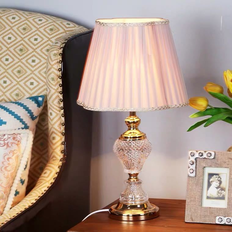 【商品仕様】■個口数：1 （〜40Wまで対応）■E26白熱球、電球型蛍光灯、LED電球使用可能■使用電球：1個（※電球は付属しておりません）■商品外寸：幅約33 x 高さ約56 (cm)※サイズの誤差は多少発生します。ご了承下さい。★購入後...