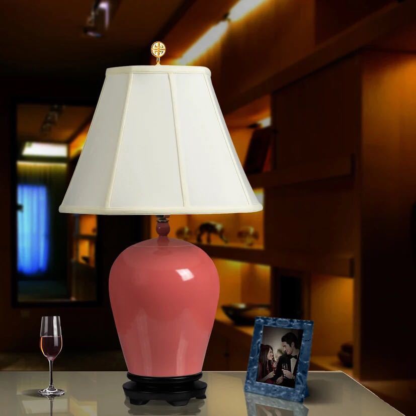 【商品仕様】■個口数：1 （?40Wまで対応）■E26白熱球、電球型蛍光灯、LED電球使用可能■使用電球：1個（※電球は付属しておりません）■商品外寸：幅約36 ×高さ約67 (cm)※サイズの誤差は多少発生します。ご了承下さい。在庫は日々...