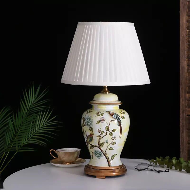 【商品仕様】■個口数：1 （〜40Wまで対応）■E26白熱球、電球型蛍光灯、LED電球使用可能■使用電球：1個（※電球は付属しておりません）■商品外寸：幅約34 x 高さ約56 (cm)※サイズの誤差は多少発生します。ご了承下さい。★購入後...