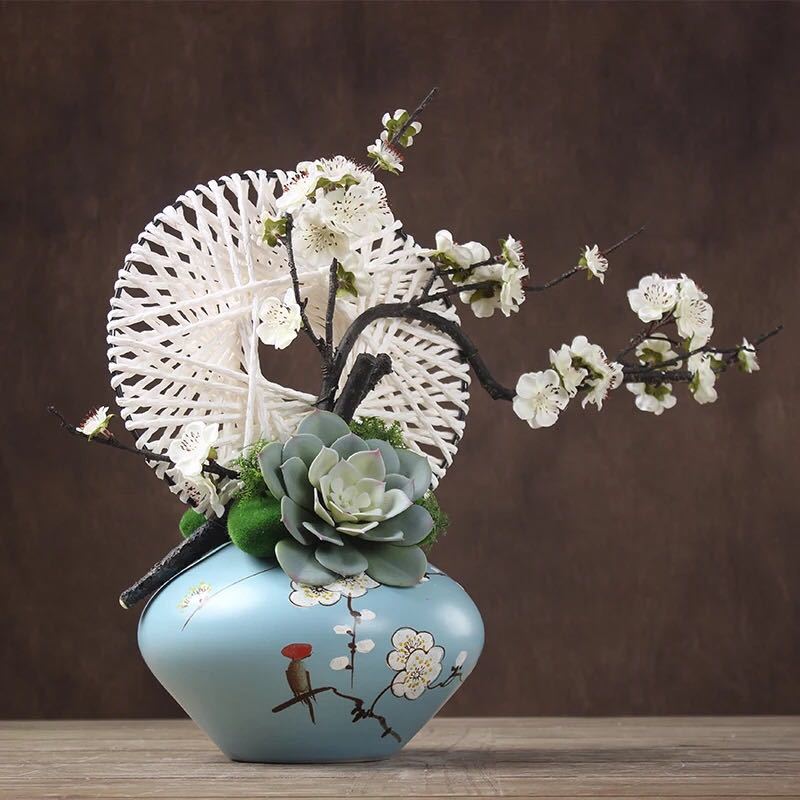 品名：飾り用造花本体のサイズ：幅約43 x 高さ約45（cm）内容：造花、フラワー素材：ポリエステル製在庫は日々変動しておりますので万が一売り切れの場合は注文をキャンセルさせて頂く場合がございます。お早めにご注文お願い致します。購入後のキャ...