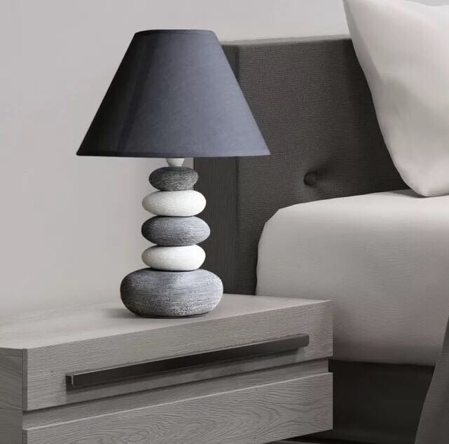 【商品仕様】■個口数：1 （?40Wまで対応）■E26白熱球、電球型蛍光灯、LED電球使用可能■使用電球：1個（※電球は付属しておりません）【商品サイズ（単位約mm）】■商品外寸：幅約25×高さ約36.5(cm)※サイズの誤差は多少発生しま...