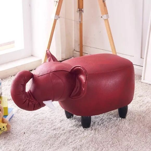 脚には床を傷つけないように保護フェルトを施しているので、どこでも気軽に使えます。サイズ：63x36x33cm※ 手作りにつき多少の個体差が発生することがあります。◆色：写真1◆素材: PU皮革、木◆備考：脚部のみ取り付け注意事項1、ご利用の...