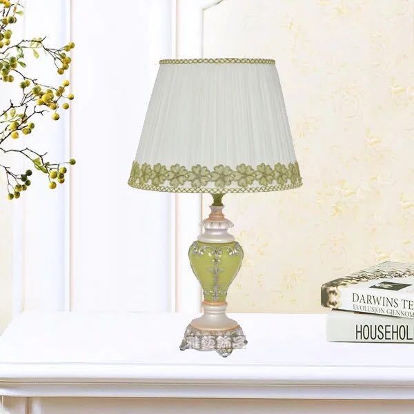 【商品仕様】 ■個口数：1 （?40Wまで対応） ■E26白熱球、電球型蛍光灯、LED電球使用可能 ■使用電球：1個（※電球は付属しておりません） ■商品外寸：幅約33×高さ約53 (cm) ※サイズの誤差は多少発生します。ご了承下さい。 ...