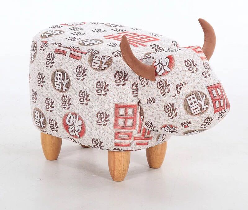 脚には床を傷つけないように保護フェルトを施しているので、どこでも気軽に使えます。サイズ：66x36x33cm※ 手作りにつき多少の個体差が発生することがあります。◆色：写真1◆素材: PU皮革、木◆備考：脚部のみ取り付け注意事項1、ご利用の...