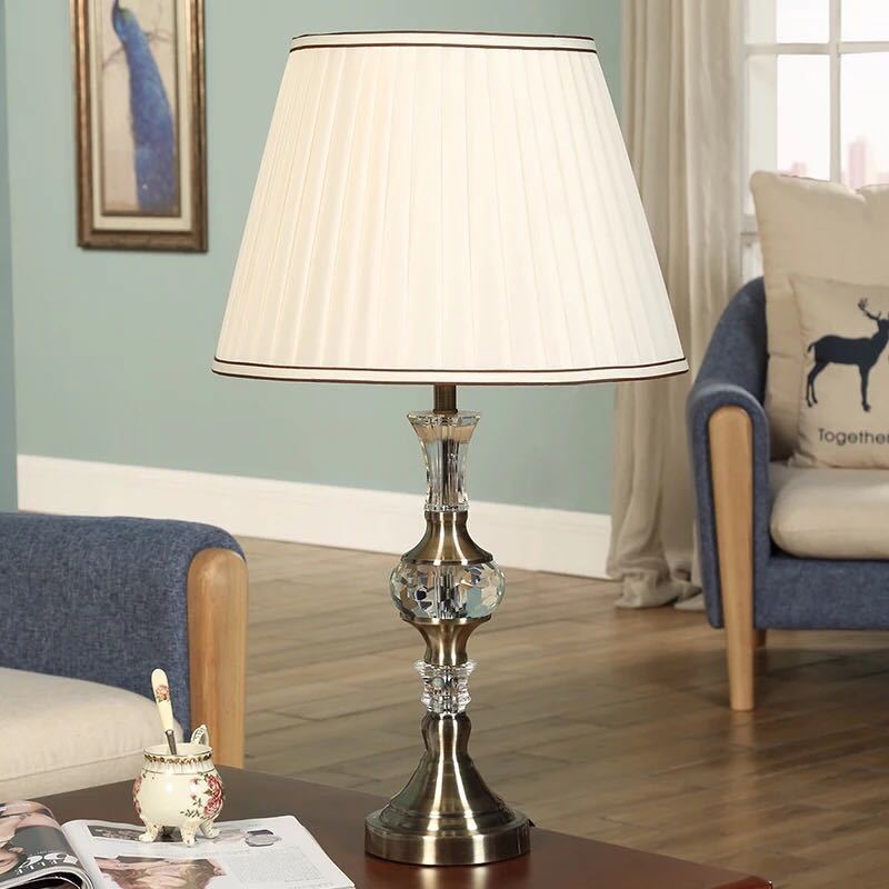 個口数：1 （〜40Wまで対応）E26白熱球、電球型蛍光灯、LED電球使用可能使用電球：1個（※電球は付属しておりません）商品外寸：幅約36×高さ約62(cm)※サイズの誤差は多少発生します。ご了承下さい。注意事項1、ご利用のPC環境により...