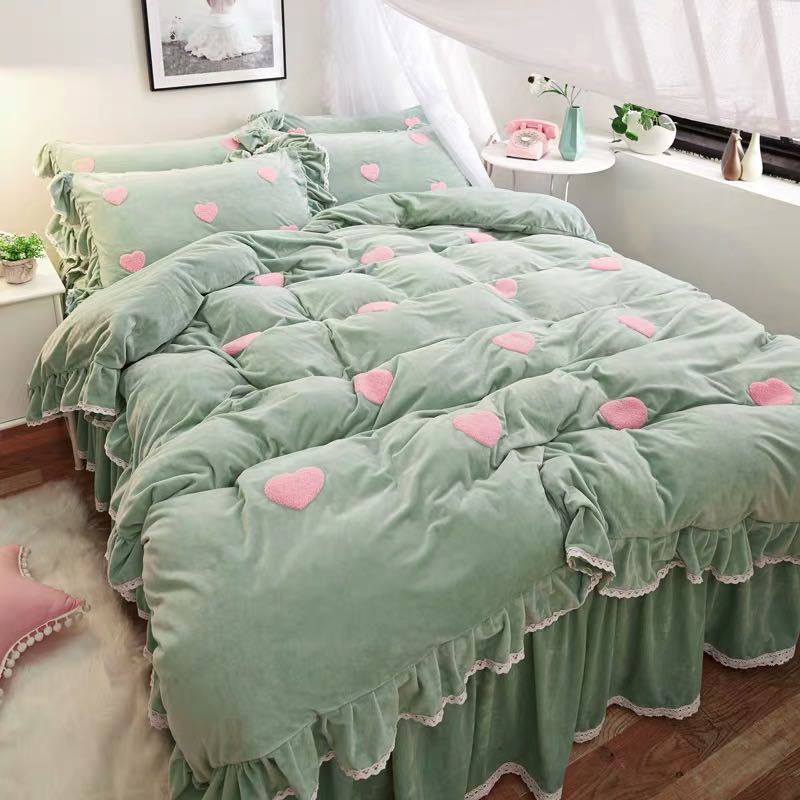 商品サイズ・組成について（カバー4点セット)絨 、ポリエステルベッドパッド1点 ：150x200（cm）掛布団カバー1点： 約200x230 （cm）枕カバー2点： 約48x74cm購入後のキャンセルは、ご遠慮ください。検品のため開封してあ...