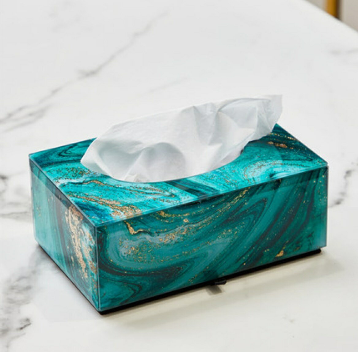 ．ティッシュケースティッシュケース：23.5 x 13 x 8 （*） 材質：ガラス、フランネル、他 お客様のご覧になっているモニター等により多少色が異なる場合がございます。あらかじめご了承ください。 複数ご注文の場合やお急ぎの場合は必ず事...