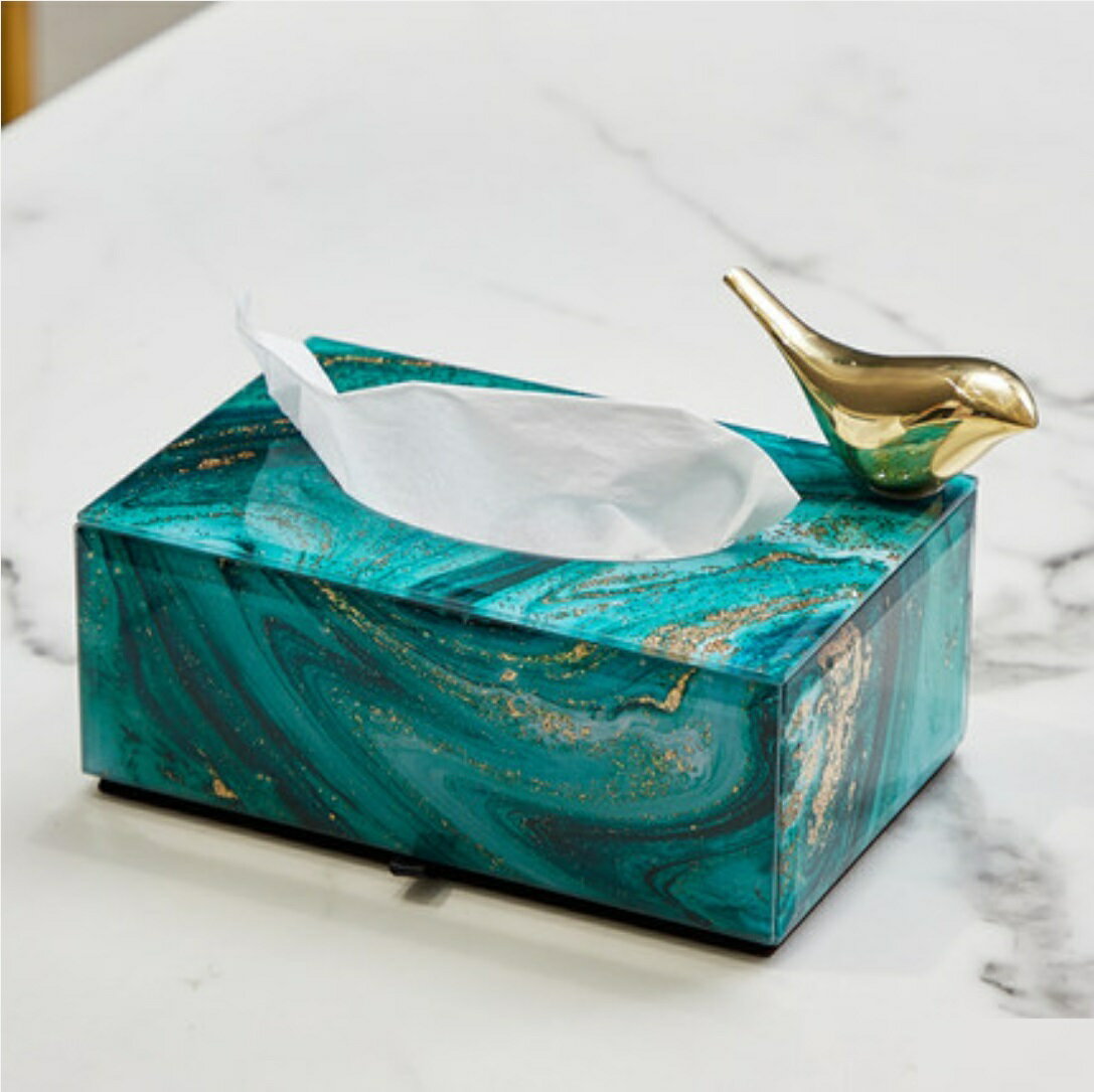 ．ティッシュケースティッシュケース：31.5 x 13 x 8 （*） 材質：ガラス、フランネル、他 お客様のご覧になっているモニター等により多少色が異なる場合がございます。あらかじめご了承ください。 複数ご注文の場合やお急ぎの場合は必ず事...