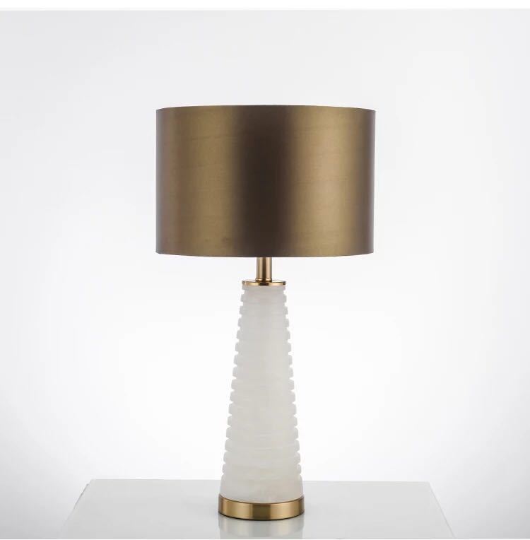 個口数：1 （〜40Wまで対応）E26白熱球、電球型蛍光灯、LED電球使用可能使用電球：1個（※電球は付属しておりません）商品外寸：幅約36 x 高さ約49（cm)※サイズの誤差は多少発生します。ご了承下さい。 購入後のキャンセルは、ご遠慮...