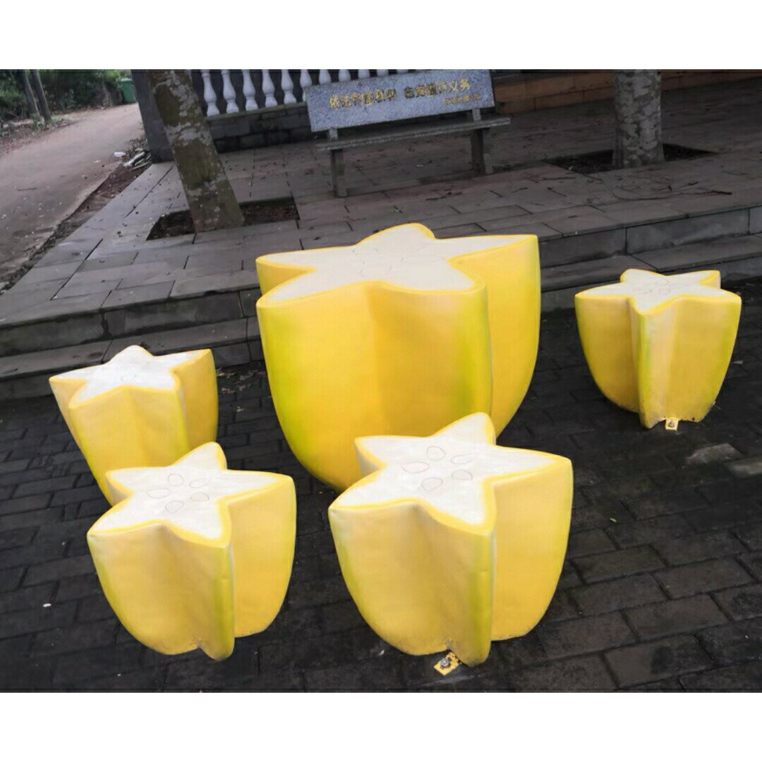 商品説明材質：FRPサイズ(テーブル)約幅80?×奥行80?×高さ62（cm）(チェア)約幅46?×奥行46?×高さ42（cm） お客様のご覧になっているモニター等により多少色が異なる場合がございます。あらかじめご了承ください。複数ご注文の...