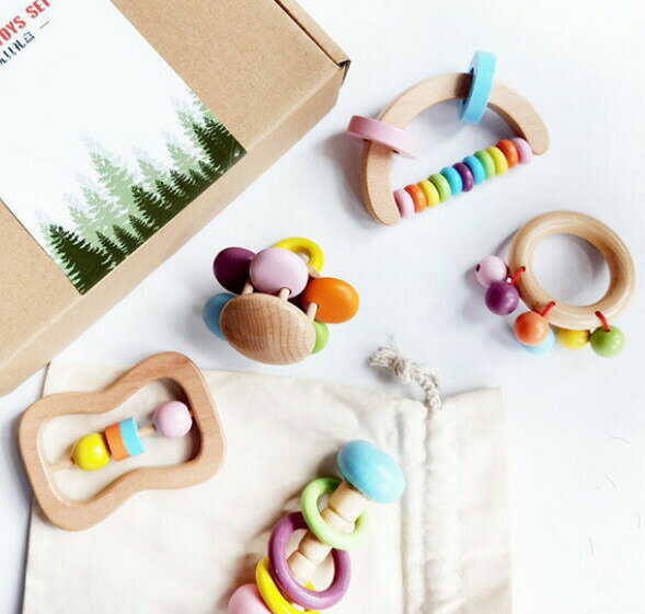 商品詳細材質おもちゃ：ブナサイズ写真参考1点1点手作りのため、面取りや仕上げの研磨、生産ロット等で実際の商品と多少の誤差が出る場合がございます。対象年齢1歳〜生産国中国ご用途：出産祝い出産誕生日お誕生日100日祝いバースデーハーフバースデー...