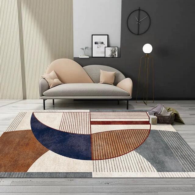 商品説明サイズ：160 x 230（cm)厚さ：0.6cm素材表地：ポリエステル100％中材：ウレタンフォーム裏面：不織布(PVC点滑り止め)サイズオーダー可能です発送の際、折り畳んでの発送となりますので、ご理解の上ご購入お願い致します。お...