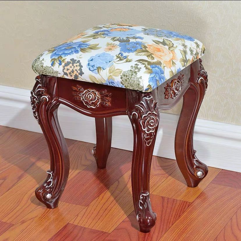 素材：木カラー：写真通りサイズ：幅27 x 奧行27 x 高さ33 (cm)お客様のご覧になっているモニター等により多少色が異なる場合がございます。あらかじめご了承ください。複数ご注文の場合やお急ぎの場合は必ず事前に納期のお質問をお願いいた...