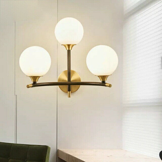 商品説明サイズ：幅44?x?高さ40（cm）ワット数?：電球40W×3個（E14）(電球付きません)素材：ガラス、銅、他使用可能電球:LED電球、白熱球、電球型蛍光灯等 ◆取付工事は電気工事士にご相談してください。◆お客様のご覧になっている...