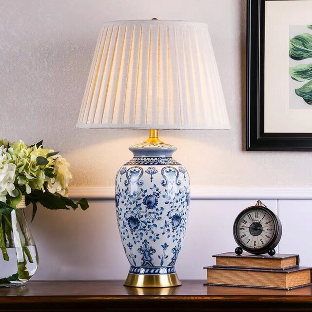 商品説明【商品仕様】個口数：1?（〜40Wまで対応）E26白熱球、電球型蛍光灯、LED電球使用可能使用電球：1個（※電球は付属しておりません）商品外寸：幅40?×高さ72?(cm) お客様のご覧になっているモニター等により多少色が異なる場合...