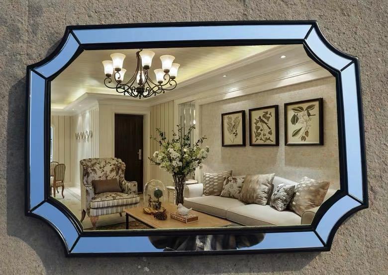 サイズ(cm) ： 幅99 x 高さ71材質 ： ミラー、樹脂、木、他重さ：4.5kg 複数ご注文の場合やお急ぎの場合は必ず事前に納期のお質問をお願いいたします。注意事項1、ランプがつくかどうかの確認をしてから出荷しますので、多少緩衝材がい...