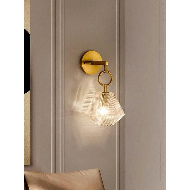 商品説明・口金：E26・使用電球：40Wまで・サイズ：幅15 ×高さ35（cm ）※電球は付属しておりません。取付方法：電源直結タイプです、裏側に電線の結線がございます。照明器具は壁でネジを固定する必要です。取付は電線接続が必要なので、専門...