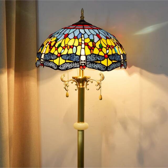 商品説明■個口数：1 （〜40Wまで対応）■E26白熱球、電球型蛍光灯、LED電球使用可能■使用電球：3個（※電球は付属しておりません）■商品外寸：幅約40 x 高さ約160（cm)高級な真鍮スタンド◆お客様のご覧になっているモニター等によ...