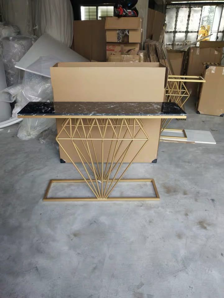 【商品仕様】本体寸法：幅80 ×奥行35 ×高さ80(cm )商品状態：新品カラー：写真通り材質：金屬、鉄、天然木、中質繊維板、ラッカー塗装 、天然木化粧合板☆☆★★★★★★★★★★★★★☆☆◆お客様のご覧になっているモニター等により多少色...