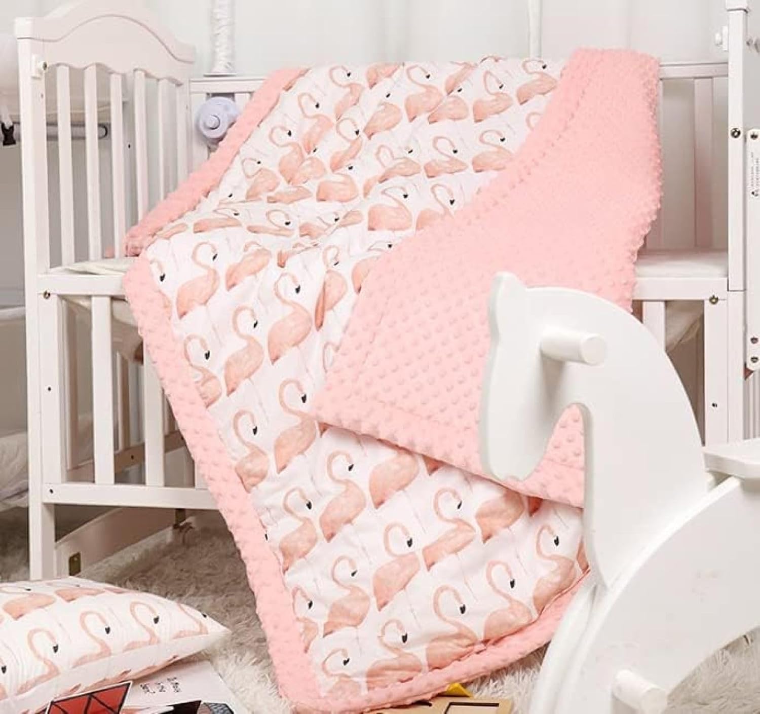 説明 【極上の肌触り】表地は人工毛皮生地を採用しており、繊細で柔らかく、ふわふわとあたたかく、本物のウサギを触っているような感触です。今までにないズルズルスベスベ感で気持ちいい！ 【保温力 ・よいボリューム】 毛布は上質で細やかなマイクロフ...