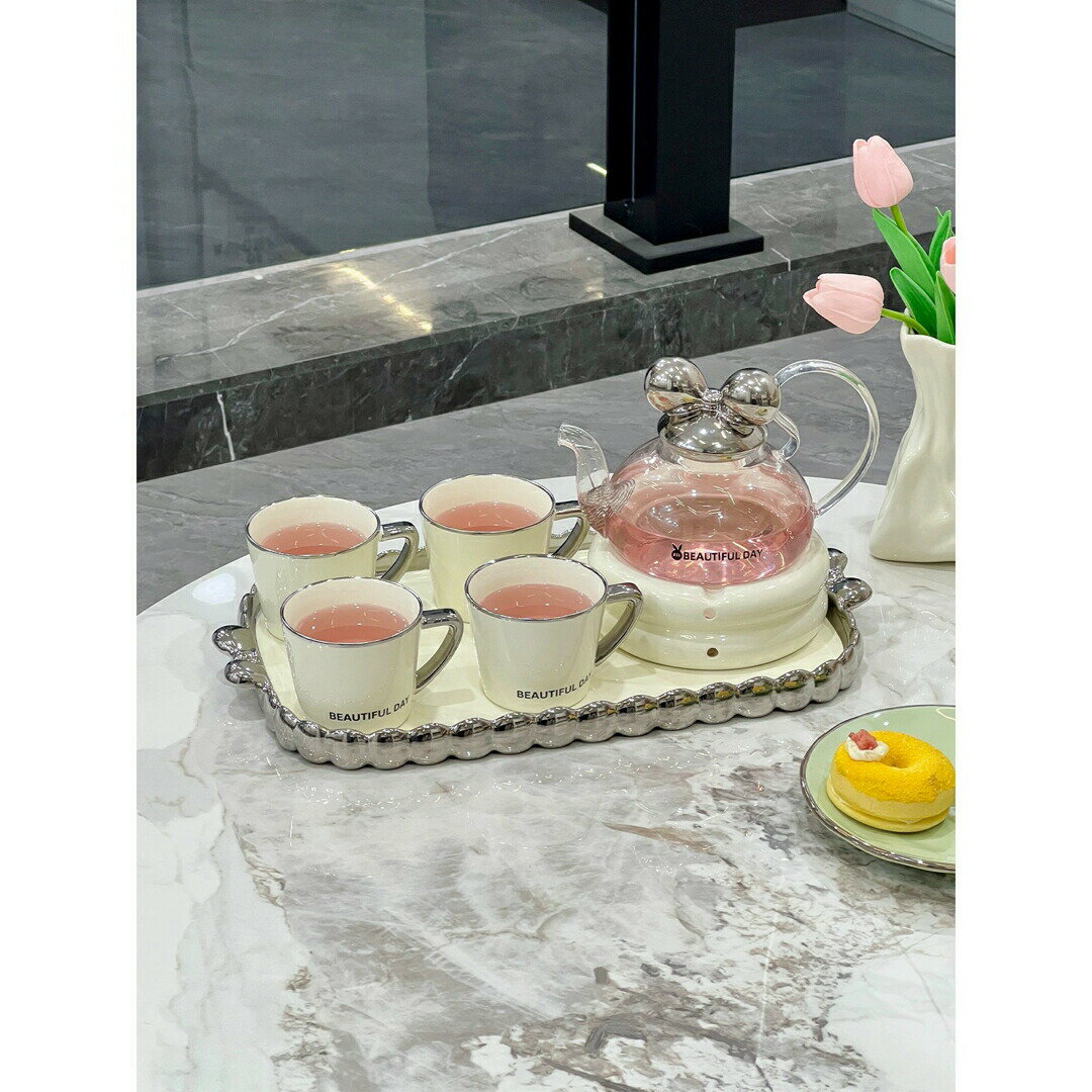 商品説明材質:陶瓷器セット内容:カップ4客(600ml)ティーポットx1点(150ml)トレーx1点ウォーマー?x?1点☆☆★★★★★★★★★★★★★☆☆◆お客様のご覧になっているモニター等により多少色が異なる場合がございます。あらかじめご...