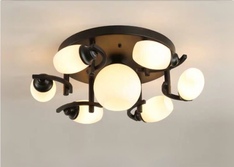 【商品仕様】 ■個口数：1 （〜40Wまで対応） ■E26 白熱球、電球型蛍光灯、LED電球使用可能 ■使用電球：7個（※電球は付属しておりません） ■商品外寸：幅60 x 高さ19 (cm) ※サイズの誤差は多少発生します。ご了承下さい。...
