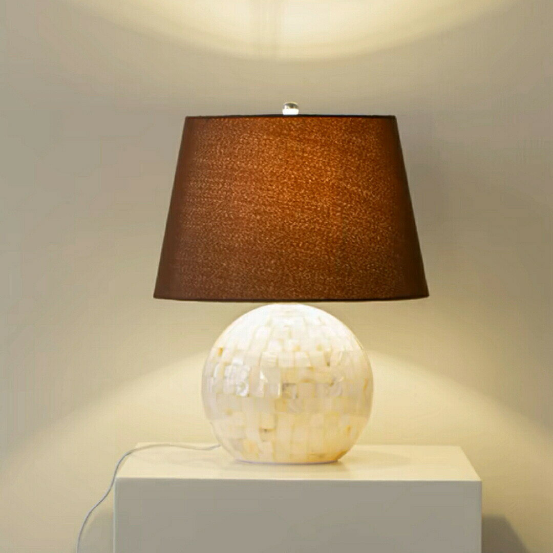 商品説明【商品仕様】■個口数：1 （～40Wまで対応）■E26白熱球、電球型蛍光灯、LED電球使用可能■使用電球：1個（※電球は付属しておりません■商品外寸：幅約32 x高さ約41(cm)☆☆★★★★★★★★★★★★★☆☆◆お客様のご覧にな...