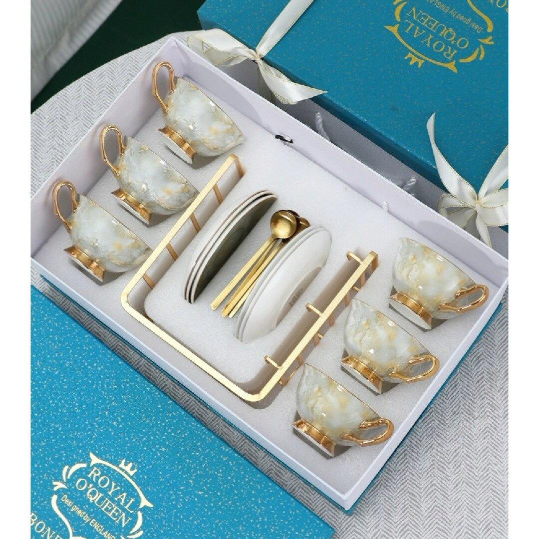 商品説明材質:陶器セット内容:カップ＆ソーサー6客（200ml)スプーン6点カップランクx?1点◆お客様のご覧になっているモニター等により多少色が異なる場合がございます。あらかじめご了承ください。◆複数ご注文の場合やお急ぎの場合は必ず事前に...