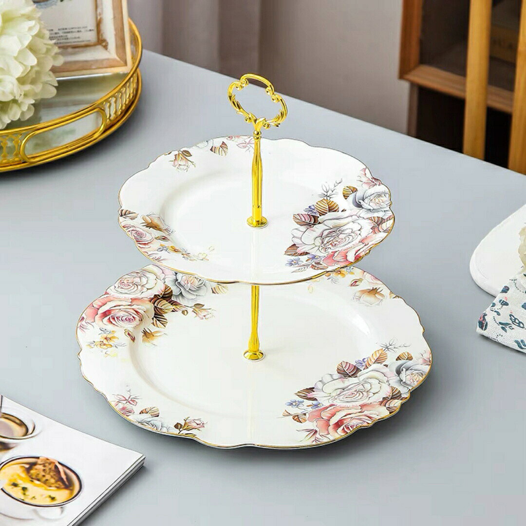 商品説明プレート(中)：?Φ27cmプレート(小)：?Φ20cm素材：陶器◆お客様のご覧になっているモニター等により多少色が異なる場合がございます。あらかじめご了承ください。◆複数ご注文の場合やお急ぎの場合は必ず事前に納期のお質問をお願いい...