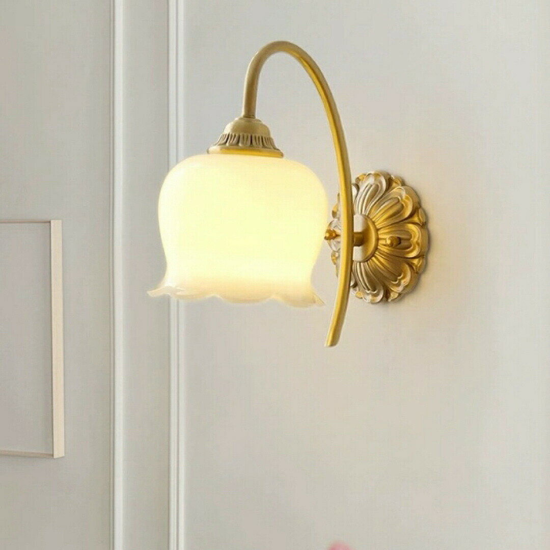 商品説明口金：E27使用電球：1（※電球は付属しておりません）商品外寸：幅14?x?高さ25?(cm)取付方法：電源直結タイプです、裏側に電線の結線がございます。取付工事は電気工事士にご相談してください。◆お客様のご覧になっているモニター等...
