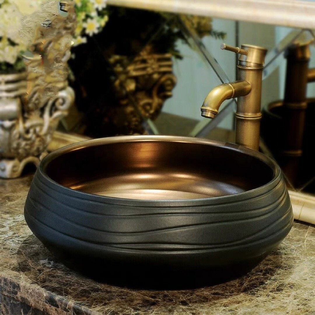 商品説明状態：新品未使用サイズ（cm）：幅：40奥行き：40高さ：16素材：陶器「洗面ボウルセット」洗面ボウルと混合水栓と排水金具この3つの商品を含めた洗面ボウルセットです。取付について：取付工事はお近くの工務店様にご相談してください◆お客...