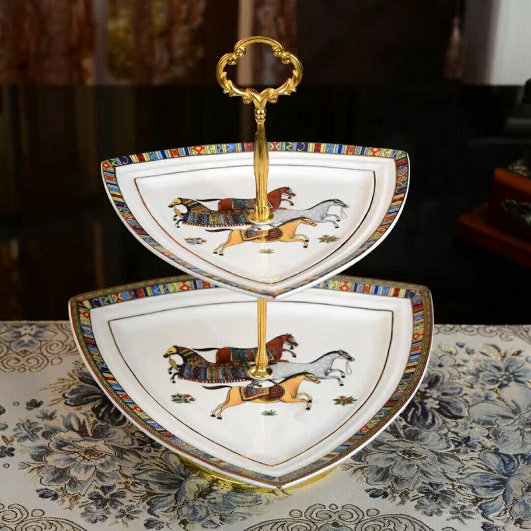 商品説明材質：プレート陶磁器支柱材質:鉄（クリア塗装）高さ：30cm色：写真1を参考して◆お客様のご覧になっているモニター等により多少色が異なる場合がございます。あらかじめご了承ください。◆複数ご注文の場合やお急ぎの場合は必ず事前に納期のお...
