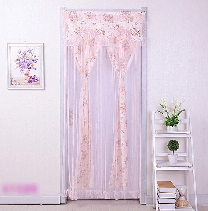 素材 ：ポリエステルサイズ ：約90x190cm※突っ張り棒は付属しておりません。お手持ちのものをご使用ください注意事項1、ご利用のPC環境により、実際の商品と色が異なる場合がございます。予めご了承ください。2、新品未使用品ですが、外箱に初...