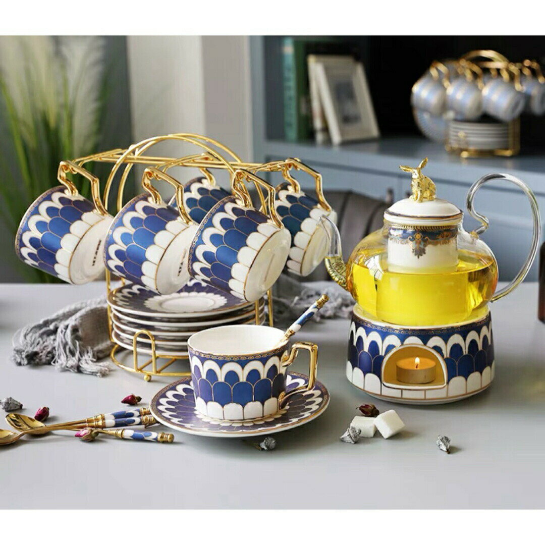 商品説明材質:陶器セット内容:カップ＆ソーサー6客（200ml ）ティーポットx1点（850ml ）カップランクx1点ウォーマーx1点スプーンx 6点☆☆★★★★★★★★★★★★★☆☆◆お客様のご覧になっているモニター等により多少色が異なる...