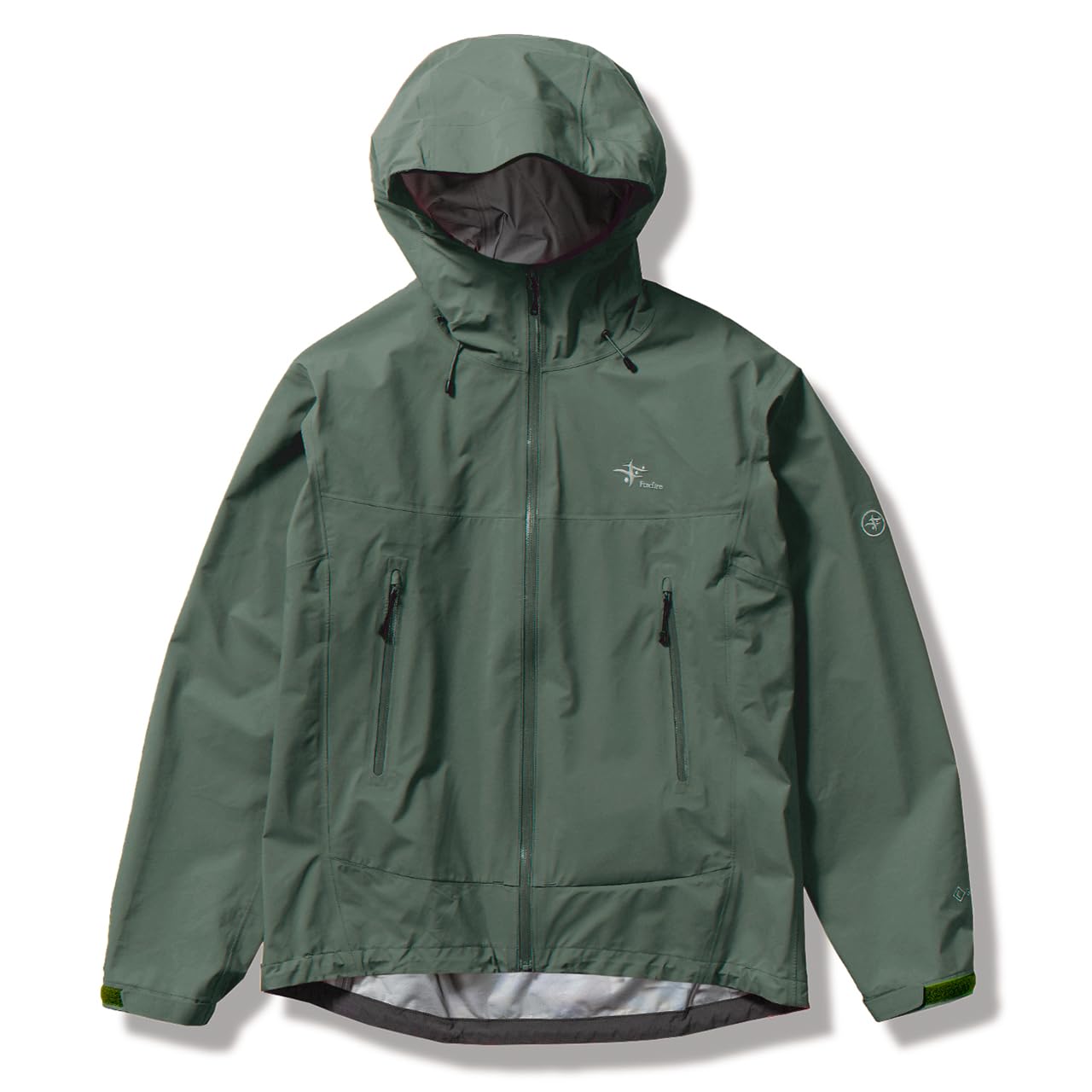 • 軽量で透湿性も高いゴアテックス アクティブ ファブリクスを採用したレインジャケット。C-KNITバッカー構造の裏地により、しなやかな着心地を実現しました。左右にポケットを装備。フードには芯が入っており、ドローコードを締めても視界を広く確...