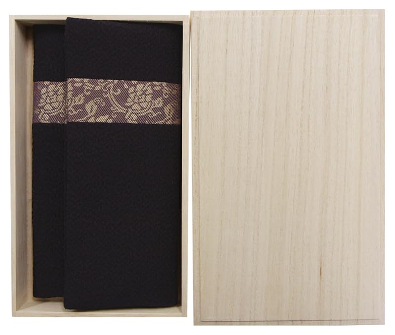 • 本体サイズ:9.5×17.5cm • 素材:表地/絹 100% 裏地/ポリエステル 100% • 桐箱入