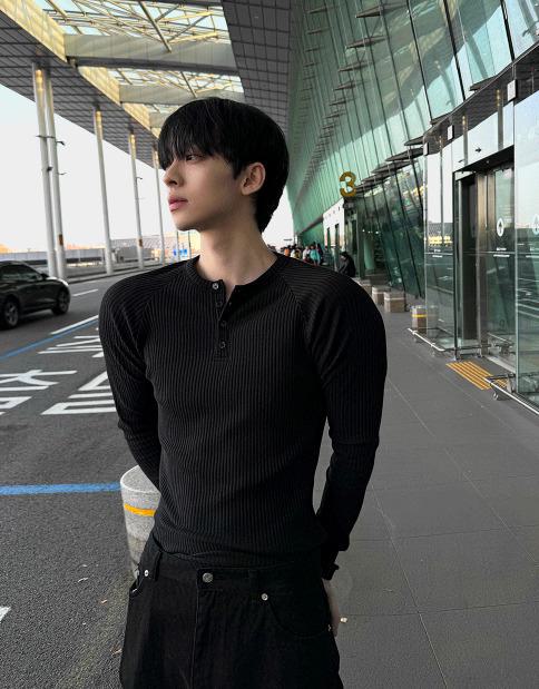 ■サイズ情報FREE SIZE (着丈:67.0cm 胸囲:44.0cm 袖丈:74.0cm) ■カラーBlack henry neckIvory henry neckcharcoal henry neckBlack RoundIvory ...