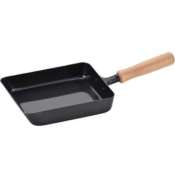 和平フレイズ 千歳　鉄　木柄玉子焼　14×18cm　CS-013 美味しい思い出を紡ぐ調理道具シリーズ。 母から子へ、代々受け継ぎたくなるような使う人、受け継ぐ家庭ごとに色や質感の変化も楽しめます。 「鉄」は使い込むほどに油なじみが良くなり...