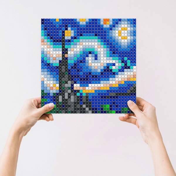 バヌコ　BANUCO 3232　ゴッホ　スターリーナイト1024ピース　ブロックパズル クロスステッチデザインブロックパズル デザイン：ゴッホ スターリーナイト 25.5センチ×25.5センチのボードに、1024ピースのバヌコブロックでデザ...