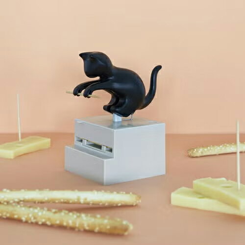 Balvi　トゥースピックホルダーキャット　ブラック 何度もやりたくなっちゃう猫のつまようじ入れ 「balvi（バルビ）」は1963年生まれのスペインのブランドです。 思わず笑顔になるような、カラフルでユニークなアイテムが揃っていて、世界6...