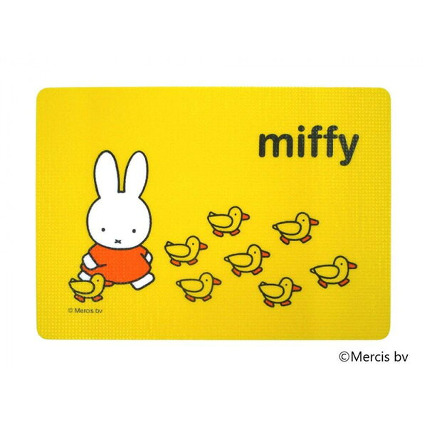 オカトー オカトー miffy ミッフィー ミニお風呂マット お風呂場の床や子供部屋のフローリングなどにぴったりのミニお風呂マット お風呂場の床や子供部屋のフローリングなどに敷いて、冷え防止としてご使用いただけます。 小さめサイズなので、一...