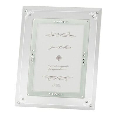 茶谷産業 Jour　brillant　ガラスフォトフレーム　253-859 美しいガラスに映えるエレガントな輝き。 ◆美しいガラスに施したエレガントな飾りとラインストーンが光り輝くシンプルで 　品の良いフォトフレームです。 ◆透明感と上品な...