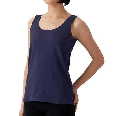 セルヴァン 綿100％スムース編タンクトップ　ネイビー 綿100%素材を使用した肌触りの良いデイリー使いのタンクトップです。 ●身生地にソフトなスムース編みの綿素材を使用しているので、 　なめらかでやわらかな肌触りです。 ●吸水性の良い綿素...